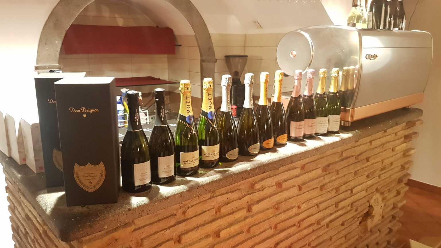 Bucci Restaurant Gallery - Hotel Castel Gandolfo
